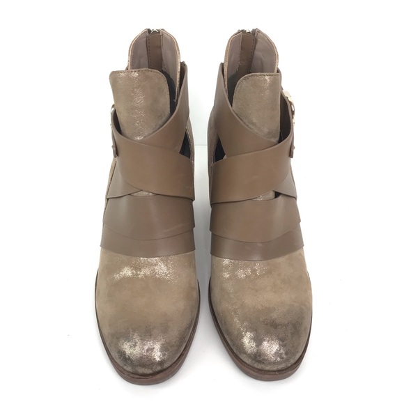 Isola | Shoes | Isola Ankle Boots Metallic Leather Zipper Back New ...